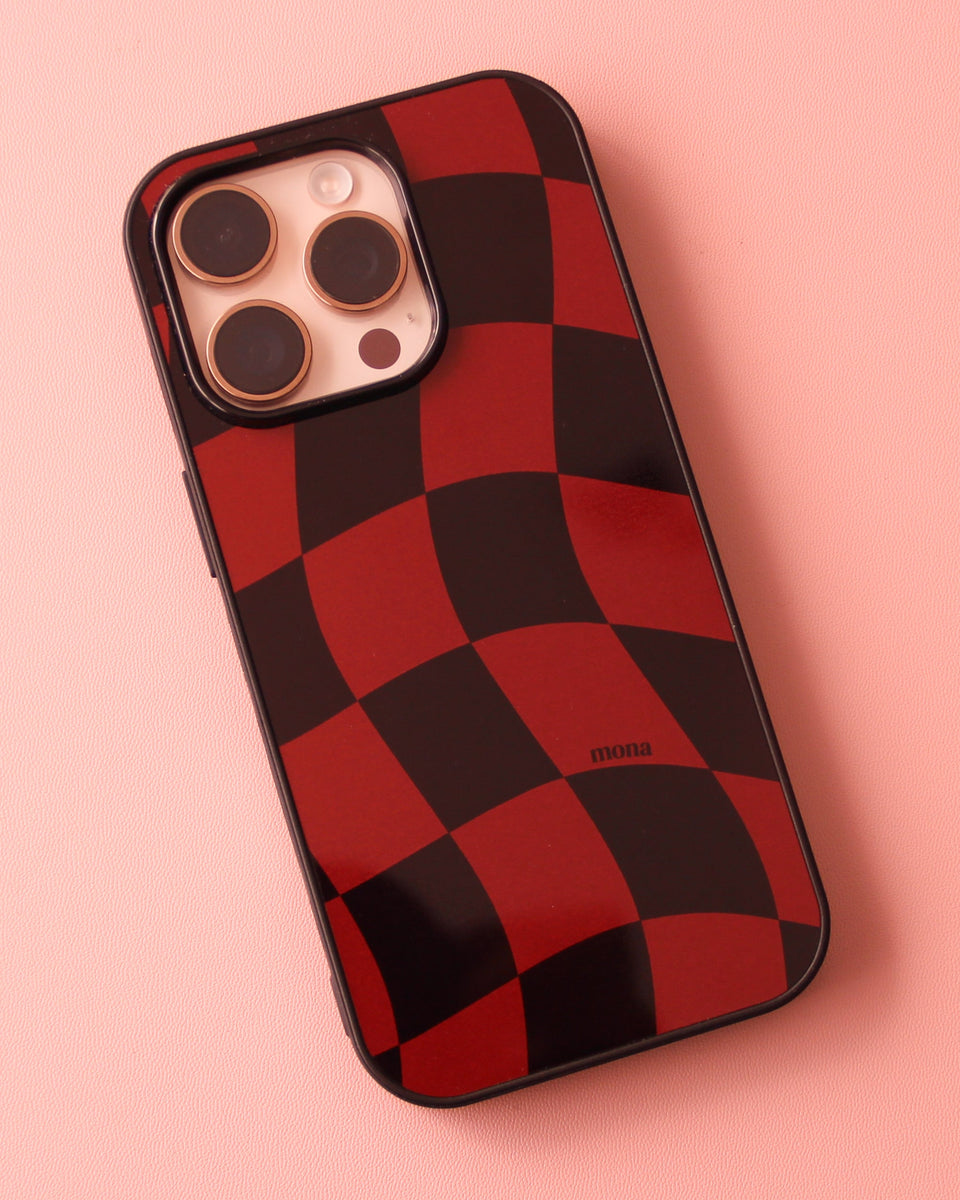 Case Damero Marrón – Mona Cases